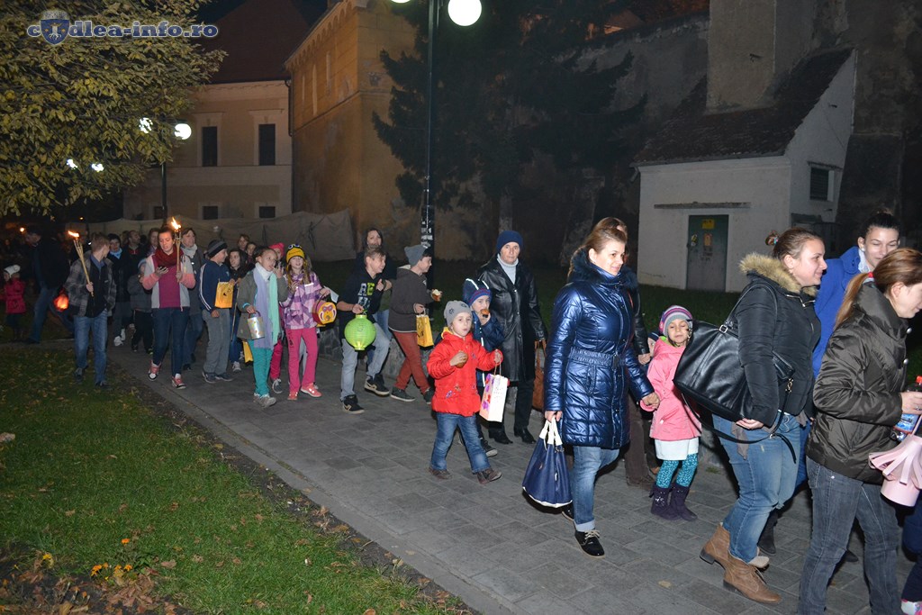 Legenda Sfântului Martin si a lampioanelor (Martinfest mit ...