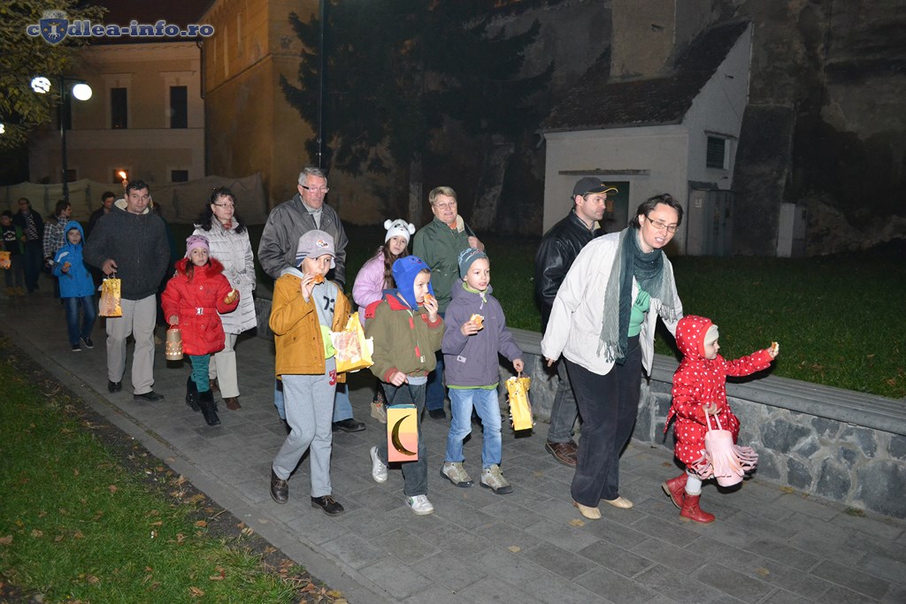 Legenda Sfântului Martin si a lampioanelor (Martinfest mit ...